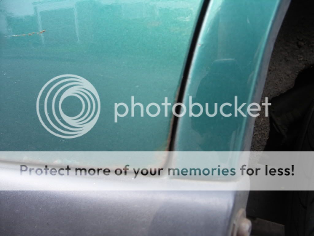 Rust INSIDE Focus door! - Page 1 - Ford - PistonHeads UK